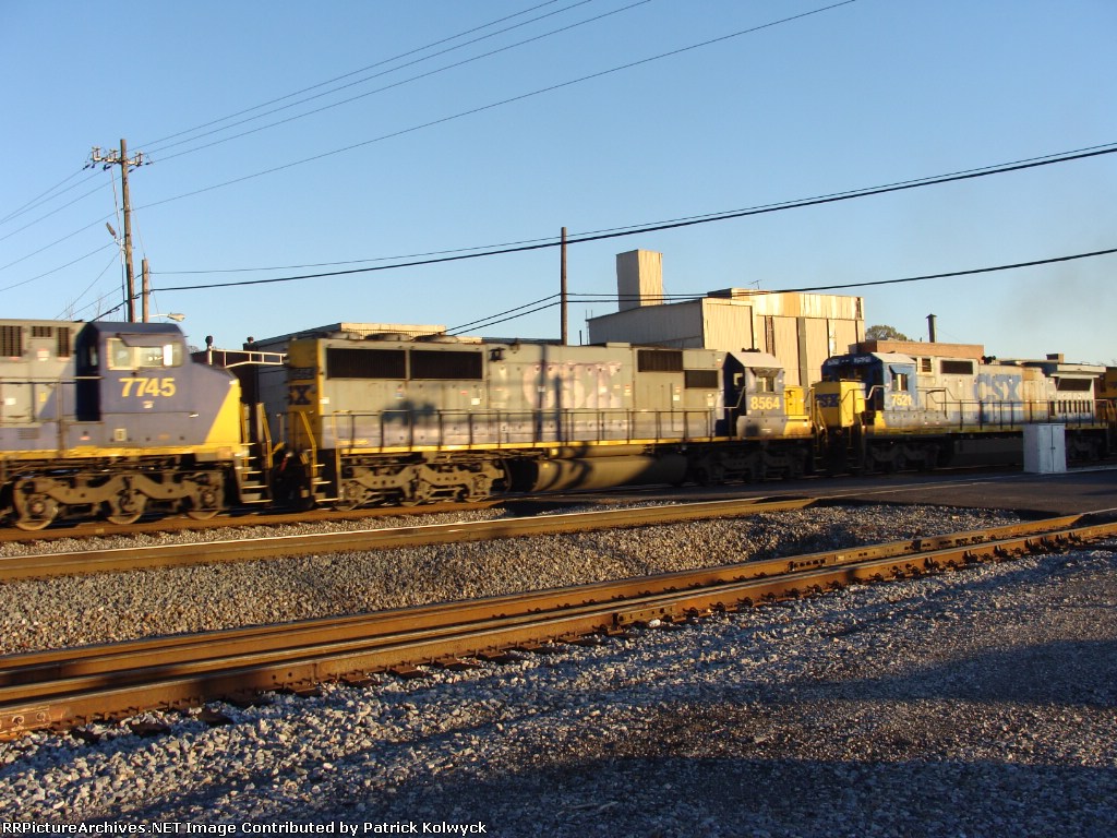 CSX 8564